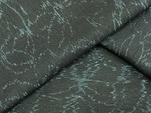 ■■■　サイズ　■■■ 身丈 159cm（肩から） 裄丈 68cm 袖丈 48cm　縫込み 3cm 袖幅 33.5cm 前幅 28cm 後幅 31cm 着物縫いこみ 内揚げ 2cm 裄 お袖側 約1cm　身頃側 約0cm ■■■　商品詳細　...