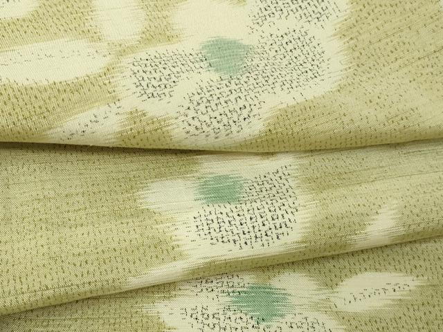 ■■■　サイズ　■■■ 身丈 160cm（肩から） 裄丈 63cm 袖丈 47cm　縫込み 4.5cm 袖幅 32.5cm 前幅 25cm 後幅 28cm 着物縫いこみ 内揚げ 0cm 裄 お袖側 約2cm　身頃側 約3cm ■■■　商品詳...