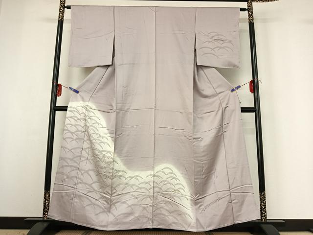 ■■■　サイズ　■■■ 身丈 158cm（肩から） 裄丈 62cm 袖丈 48cm　縫込み 7cm 袖幅 32cm 前幅 25cm 後幅 29cm 着物縫いこみ 内揚げ 5.5cm 裄 お袖側 約3cm　身頃側 約3.5cm ■■■　商品詳...