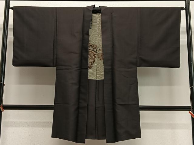 ■■■　サイズ　■■■ 身丈 99cm（肩から） 裄丈 64cm 袖丈 48.5cm　縫込み 4.5cm 袖幅 32.5cm 前幅 19cm 後幅 30.5cm 裄 お袖側 約2cm　身頃側 約3cm ■■■　商品詳細　■■■ 【正絹】 状...
