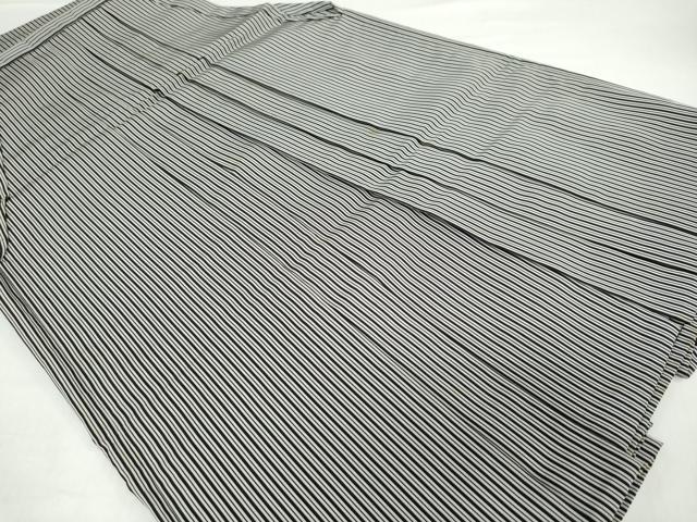 ■■■　サイズ　■■■ 紐下丈　約87.5cm ■■■　商品詳細　■■■ 【正絹】 状態は接写画像のように後ろ幅・二のひだ・裏地に薄い汚れがございますが その他特に目立ったシミ汚れなどもなく大変良い状態です。 大変上質な逸品になります。 お...