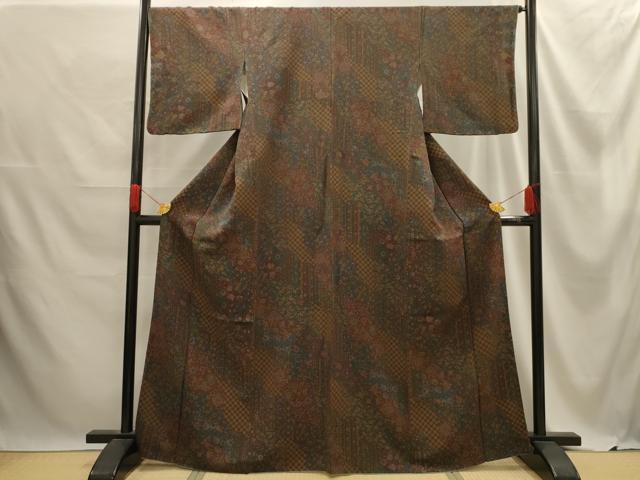 ■■■　サイズ　■■■ 身丈 164cm（肩から） 裄丈 67cm 袖丈 48cm　縫込み 4cm 袖幅 34cm 前幅 24.5cm 後幅 30cm 着物縫いこみ 内揚げ 2cm 裄 お袖側 約1.5cm　身頃側 約1cm ■■■　商品詳...