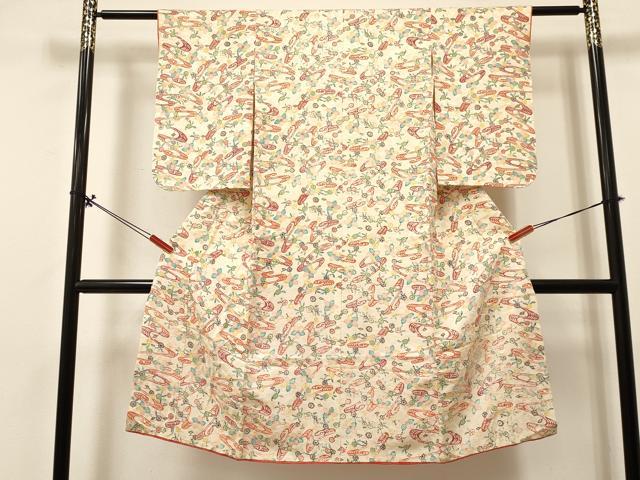 ■■■　サイズ　■■■ 【祝着】 身丈 122.5cm（肩から） 裄丈 52cm（肩上げ　0cm） 袖丈 52.5cm　縫込み 2.5cm 袖幅 27.5cm 前幅 18.5cm 後幅 24cm 着物縫いこみ 内揚げ 0cm （腰上げ　0c...