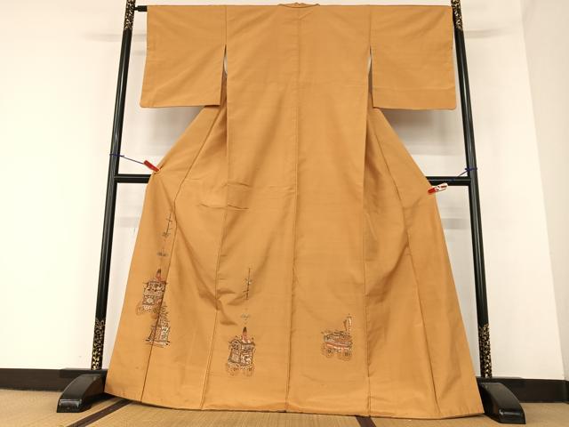 ■■■　サイズ　■■■ 身丈 168cm（肩から） 裄丈 64.5cm 袖丈 49.5cm　縫込み 4cm 袖幅 33cm 前幅 23cm 後幅 28cm 着物縫いこみ 内揚げ 0cm 裄 お袖側 約2cm　身頃側 約4cm ■■■　商品詳...