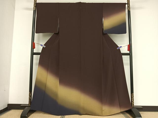 ■■■　サイズ　■■■ 身丈 164cm（肩から） 裄丈 67cm 袖丈 49.5cm　縫込み 2cm 袖幅 33.5cm 前幅 25cm 後幅 31cm 着物縫いこみ 内揚げ 0cm 裄 お袖側 約2cm　身頃側 約2cm ■■■　商品詳...