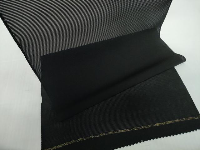 ■■■　サイズ　■■■ 長さ　　着尺分あり 幅　　　約37.5cm ■■■　商品詳細　■■■ 【正絹・紋付き・未使用】 状態は特に目立ったシミ汚れなどもなく大変良い状態です。 大変上質な逸品になります。 お安く出品致しますので、是非この機会...