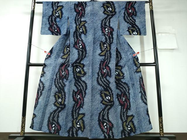 ■■■　サイズ　■■■ 身丈 154cm（肩から） 裄丈 63.5cm 袖丈 44cm　縫込み 3.5cm 袖幅 33cm 前幅 25.5cm 後幅 30cm 着物縫いこみ 内揚げ 0cm 裄 お袖側 約1cm　身頃側 約2cm ■■■　商...