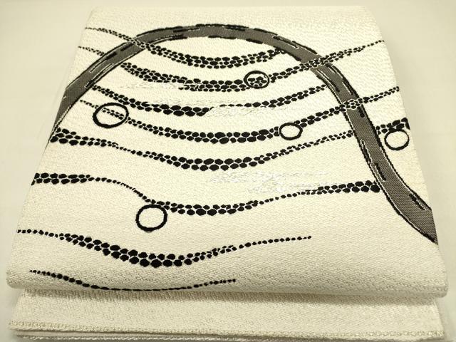 ■■■　サイズ　■■■ 長さ 448cm 幅 31cm程 ■■■　商品詳細　■■■ 【正絹・芯なし】 状態は接写画像のように 太鼓上部に薄い汚れがございますが その他特に目立ったシミ汚れなどもなく大変良い状態です。 着用時には見えない部分に...