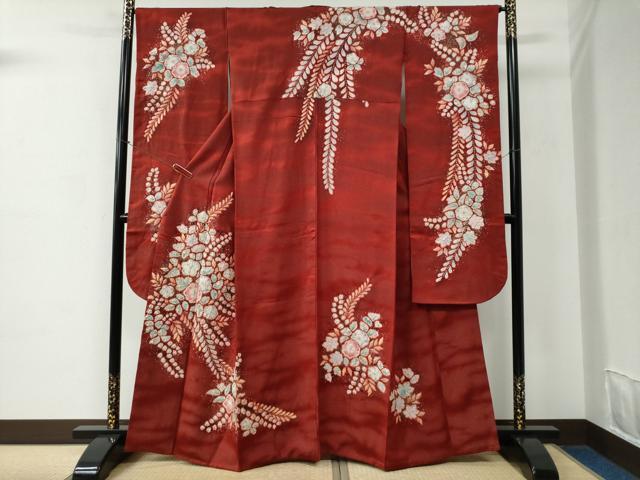 ■■■　サイズ　■■■ 身丈 164cm（肩から） 裄丈 66cm 袖丈 108.5cm　縫込み 9cm 袖幅 34cm 前幅 26cm 後幅 29cm 着物縫いこみ 内揚げ 7cm 裄 お袖側 約1cm　身頃側 約3cm ■■■　商品詳細...