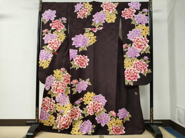 ■■■　サイズ　■■■ 身丈 169cm（肩から） 裄丈 68cm 袖丈 105.5cm　縫込み 6cm 袖幅 34cm 前幅 25.5cm 後幅 30cm 着物縫いこみ 内揚げ 6cm 裄 お袖側 約3cm　身頃側 約4cm ■■■　商品...