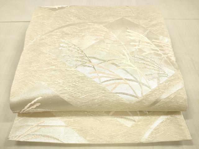 ■■■　サイズ　■■■ 長さ 426cm 幅 30.5cm程 ■■■　商品詳細　■■■ 【正絹・芯なし】 状態は締めてはおりますが 特に目立ったシミ汚れなどもなく大変良い状態です。 大変上質な逸品になります。 お安く出品致しますので、是非こ...
