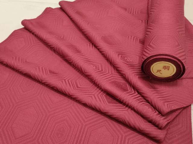 ■■■　サイズ　■■■ 長さ　　羽尺分あり 幅　　　約36.5cm ■■■　商品詳細　■■■ 【正絹・未使用】 状態は特に目立ったシミ汚れなどもなく大変良い状態です。 大変上質な逸品になります。 お安く出品致しますので、是非この機会にいかが...