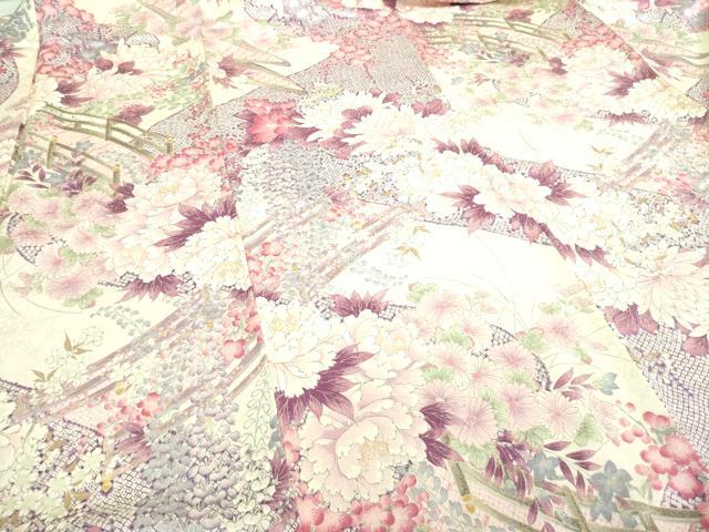 ■■■　サイズ　■■■ 身丈 156.5cm（肩から） 裄丈 65cm 袖丈 60.5cm　縫込み 2cm 袖幅 33cm 前幅 23cm 後幅 28.5cm 着物縫いこみ 内揚げ 7cm 裄 お袖側 約2cm　身頃側 約1cm ■■■　商...