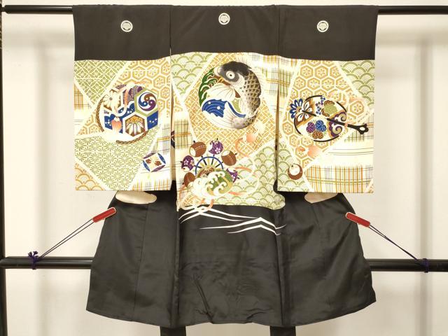 ■■■　サイズ　■■■ 【着物】 身丈 97cm（肩から） 裄丈 45.5cm 袖丈 56.5cm ■■■　商品詳細　■■■ 産着【着物：正絹・襦袢：化繊・五つ紋】 状態は接写画像のように左袖付に糸ホツレ、 襦袢表地・紐部分に薄い汚れがござ...