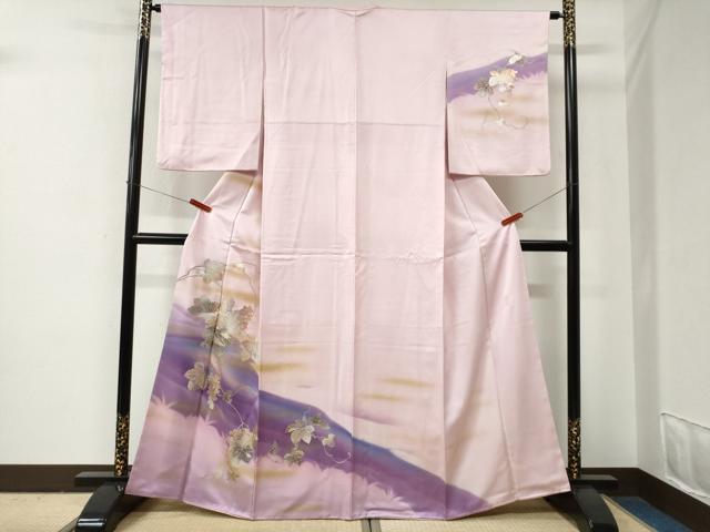 ■■■　サイズ　■■■ 身丈 163cm（肩から） 裄丈 64cm 袖丈 56cm　縫込み 6cm 袖幅 33cm 前幅 24cm 後幅 30cm 着物縫いこみ 内揚げ 4cm 裄 お袖側 約3cm　身頃側 約4cm ■■■　商品詳細　■■...