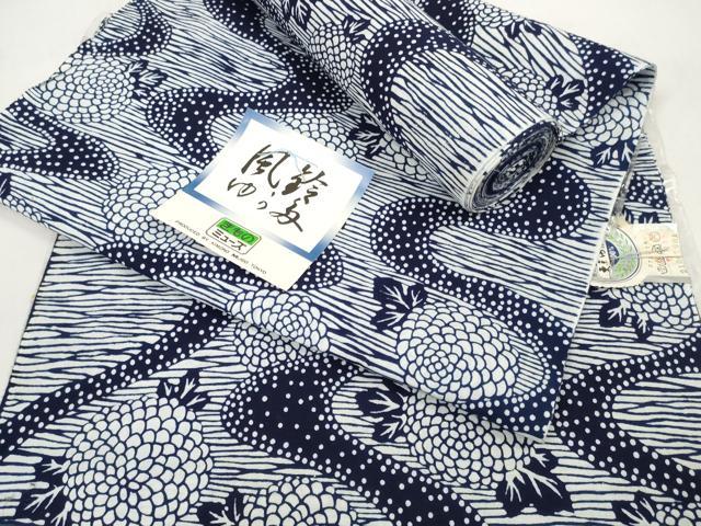 ■■■　サイズ　■■■ 長さ　　着尺分あり 幅　　　約35cm ■■■　商品詳細　■■■ 【綿100％・未使用】 状態は接写画像のように表地所々に薄い汚れがございます。 お安く出品致しますので、是非この機会にいかがでしょうか？ ■■■　注意...