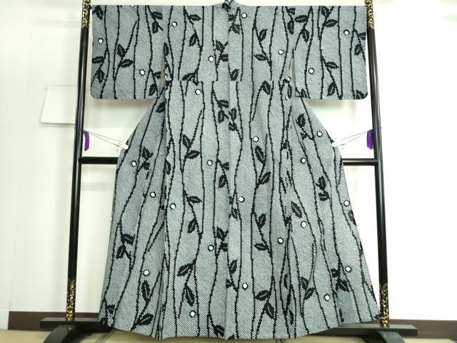■■■　サイズ　■■■ 身丈 156cm（肩から） 裄丈 68cm 袖丈 47.5cm　縫込み 4cm 袖幅 34.5cm 前幅 27cm 後幅 31cm 着物縫いこみ 内揚げ 6cm 裄 お袖側 約 2cm　身頃側 約 1cm ■■■　商...