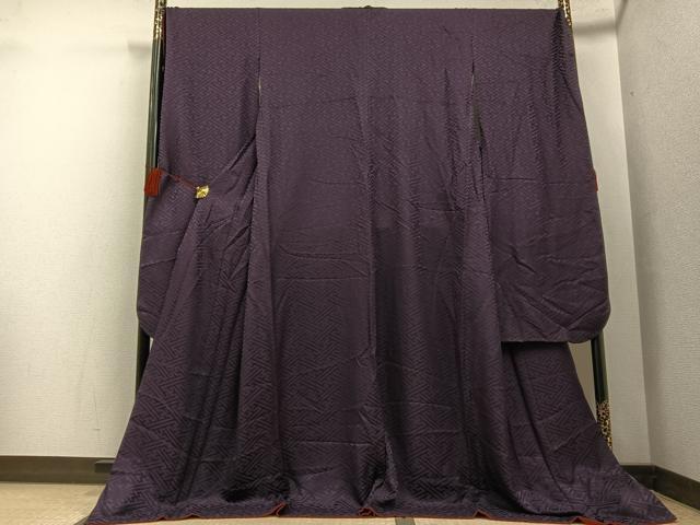 ■■■　サイズ　■■■ 身丈 175.5cm（肩から） 裄丈 75.5cm 袖丈 114cm　縫込み 5cm 袖幅 38cm 前幅 36cm 後幅 35cm 着物縫いこみ 内揚げ 4cm 裄 お袖側 約3cm　身頃側 約0cm ■■■　商品...