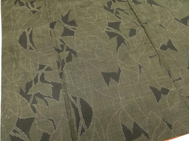 ■■■　サイズ　■■■ 身丈 157cm（肩から） 裄丈 62cm 袖丈 45.5cm　縫込み 4cm 袖幅 32cm 前幅 26cm 後幅 30.5cm 着物縫いこみ 内揚げ 4cm 裄 お袖側 約2cm　身頃側 約2cm ■■■　商品詳...