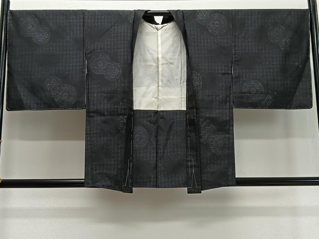 ■■■　サイズ　■■■ 身丈 80cm（肩から） 裄丈 69cm 袖丈 46cm　縫込み 4cm 袖幅 35cm 前幅 16.5cm 後幅 29cm 裄 お袖側 約2cm　身頃側 約2cm ■■■　商品詳細　■■■ 【正絹・未使用】 状態は...