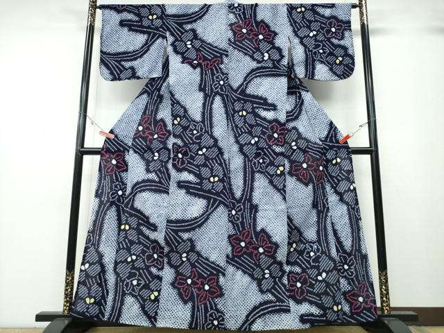 ■■■　サイズ　■■■ 身丈 161cm（肩から） 裄丈 67cm 袖丈 43cm　縫込み 2cm 袖幅 34.5cm 前幅 23.5cm 後幅 29.5cm 着物縫いこみ 内揚げ 0cm 裄 お袖側 約1cm　身頃側 約1cm ■■■　商...