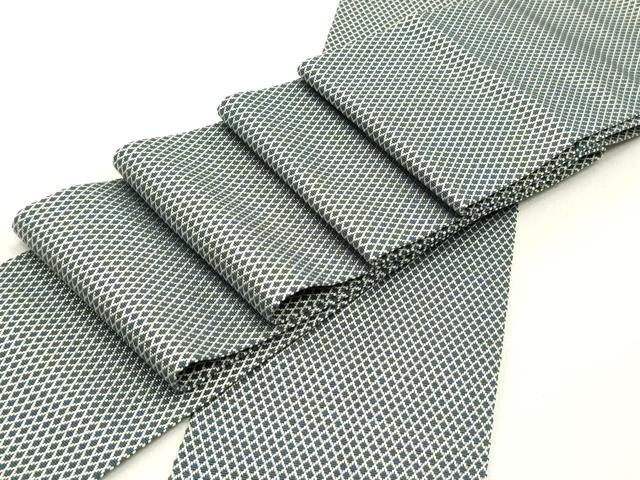 ■■■　サイズ　■■■ 長さ 420cm 幅 9.5cm程 ■■■　商品詳細　■■■ 【正絹】 状態は締めてはおりますが 特に目立ったシミ汚れなどもなく大変良い状態です。 本場筑前博多織は、 福岡県福岡市博多区やその周辺で生産される絹織物で...