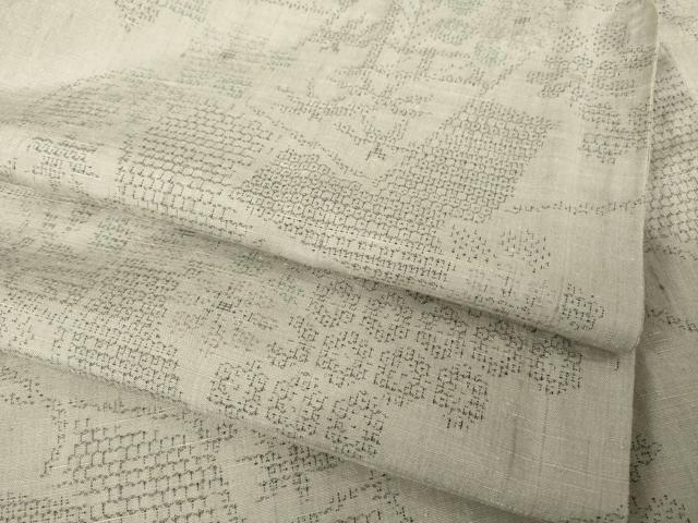 ■■■　サイズ　■■■ 身丈 159cm（肩から） 裄丈 64cm 袖丈 49cm　縫込み 4cm 袖幅 33cm 前幅 24cm 後幅 29cm 着物縫いこみ 内揚げ 5.5cm 裄 お袖側 約3cm　身頃側 約3cm ■■■　商品詳細　...