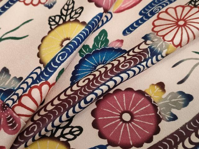 ■■■　サイズ　■■■ 身丈 168cm（肩から） 裄丈 66.5cm 袖丈 52.5cm　縫込み 4cm 袖幅 34.5cm 前幅 25cm 後幅 30.5cm 着物縫いこみ 内揚げ 0cm 裄 お袖側 約1cm　身頃側 約3cm ■■■...