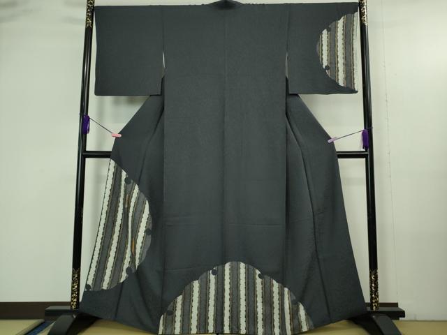 ■■■　サイズ　■■■ 身丈 161.5cm（肩から） 裄丈 68cm 袖丈 48cm　 縫込み 4cm 袖幅 34cm 前幅 24cm 後幅 29.5cm 着物縫いこみ 内揚げ 10.5cm 裄 お袖側 約 4cm　身頃側 約 3cm ■...