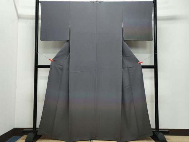 ■■■　サイズ　■■■ 身丈 161.5cm（肩から） 裄丈 66cm 袖丈 48cm　縫込み 4cm 袖幅 34cm 前幅 25cm 後幅 30.5cm 着物縫いこみ 内揚げ 7cm 裄 お袖側 約2cm　身頃側 約3cm ■■■　商品詳...