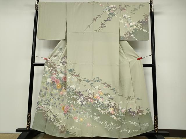 ■■■　サイズ　■■■ 身丈 158cm（肩から） 裄丈 67cm 袖丈 49cm　縫込み 5cm 袖幅 34cm 前幅 24.5cm 後幅 30cm 着物縫いこみ 内揚げ 8cm 裄 お袖側 約1cm　身頃側 約0cm ■■■　商品詳細　...
