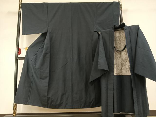 ■■■　サイズ　■■■ 【着物】 身丈 146cm（肩から） 裄丈 70cm 袖丈 47cm　縫込み 3cm 袖幅 35cm 前幅 26cm 後幅 31cm 着物縫いこみ 内揚げ 3cm 裄 お袖側 約2cm　身頃側 約1.5cm 【羽織】...