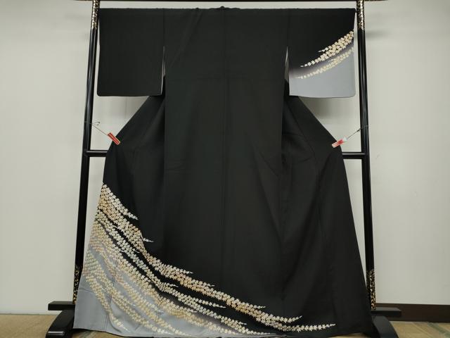 ■■■　サイズ　■■■ 身丈 169cm（肩から） 裄丈 68cm 袖丈 49cm　縫込み 6cm 袖幅 34cm 前幅 25cm 後幅 30.5cm 着物縫いこみ 内揚げ 5cm 裄 お袖側 約2cm　身頃側 約2cm ■■■　商品詳細　...
