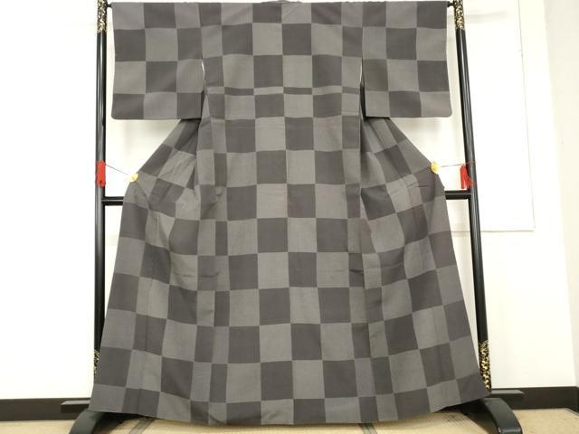 ■■■　サイズ　■■■ 身丈 160.5cm（肩から） 裄丈 66cm 袖丈 49cm　縫込み 4.5cm 袖幅 33.5cm 前幅 26.5cm 後幅 30cm 着物縫いこみ 内揚げ 7cm 裄 お袖側 約2cm　身頃側 約3cm ■■■...