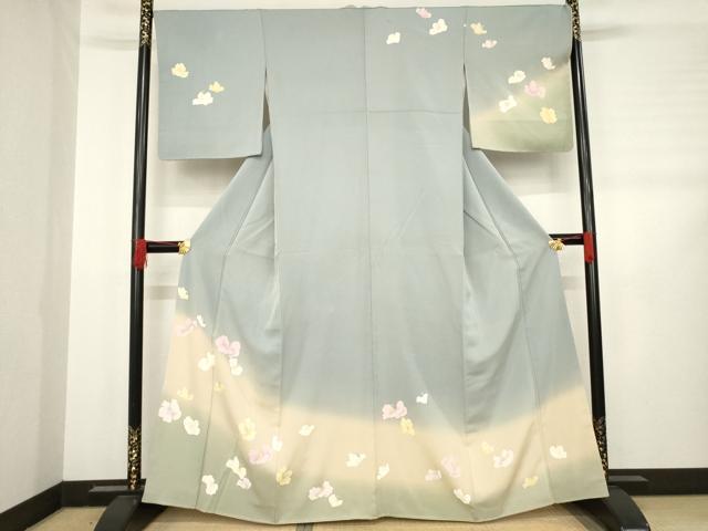 ■■■　サイズ　■■■ 身丈 164cm（肩から） 裄丈 68cm 袖丈 51cm　縫込み 5cm 袖幅 34cm 前幅 24cm 後幅 30cm 着物縫いこみ 内揚げ 2.5cm 裄 お袖側 約2cm　身頃側 約1cm ■■■　商品詳細　...