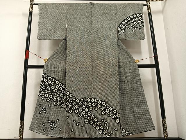 ■■■　サイズ　■■■ 身丈 147cm（肩から） 裄丈 62cm 袖丈 47cm　縫込み 0cm 袖幅 31.5cm 前幅 22.5cm 後幅 28.5cm 着物縫いこみ 内揚げ 10cm 裄 お袖側 約2cm　身頃側 約3cm ■■■　...