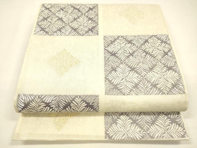 ■■■　サイズ　■■■ 長さ 432cm 幅 30.5cm程 ■■■　商品詳細　■■■ 【正絹】 状態は接写画像のように 柄止まり・裏地に薄い汚れがございますが その他特に目立ったシミ汚れなどもなく大変良い状態です。 着用時には見えない部分...