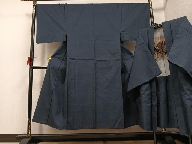 ■■■　サイズ　■■■ 【着物】 身丈 144cm（肩から） 裄丈 70cm 袖丈 49cm　縫込み 5cm 袖幅 36cm 前幅 25.5cm 後幅 30cm 着物縫いこみ 内揚げ 10cm 裄 お袖側 約1cm　身頃側 約0cm 【羽織...