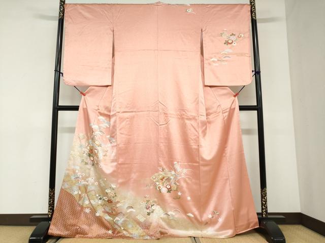 ■■■　サイズ　■■■ 身丈 166cm（肩から） 裄丈 67.5cm 袖丈 63.5cm　縫込み 1cm 袖幅 35cm 前幅 24cm 後幅 30.5cm 着物縫いこみ 内揚げ 3cm 裄 お袖側 約1cm　身頃側 約1cm ■■■　商...