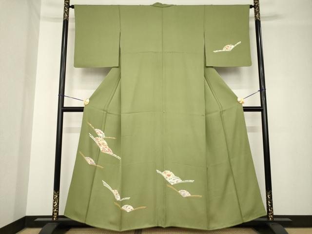 ■■■　サイズ　■■■ 身丈 157cm（肩から） 裄丈 64cm 袖丈 49cm　縫込み 4.5cm 袖幅 33cm 前幅 23cm 後幅 29cm 着物縫いこみ 内揚げ 8cm 裄 お袖側 約3cm　身頃側 約3cm ■■■　商品詳細　...