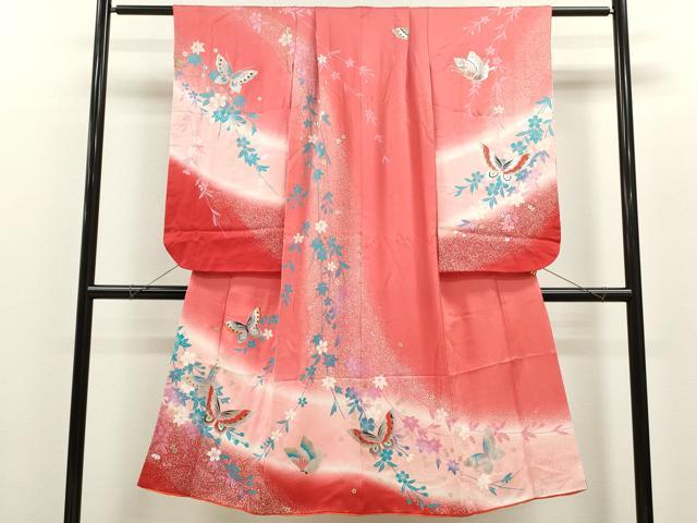 ■■■　サイズ　■■■ 【祝着】 身丈 132cm（肩から） 裄丈 52cm（肩上げ　3.5cm） 袖丈 73.5cm　縫込み 2cm 袖幅 33cm 前幅 19cm 後幅 25.5cm 着物縫いこみ 内揚げ 0cm （腰上げ　0cm） 裄...