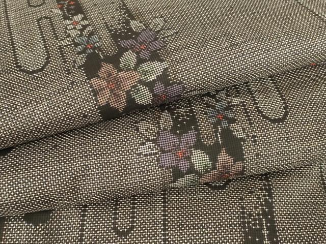 ■■■　サイズ　■■■ 身丈 166cm（肩から） 裄丈 67.5cm 袖丈 49cm　縫込み 4.5cm 袖幅 35cm 前幅 24cm 後幅 30cm 着物縫いこみ 内揚げ 0cm 裄 お袖側 約1cm　身頃側 約1.5cm ■■■　商...