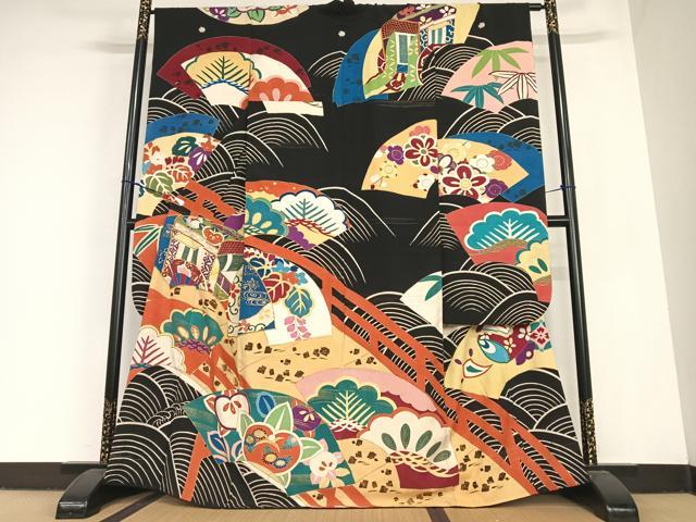 ■■■　サイズ　■■■ 身丈 166.5cm（肩から） 裄丈 64.5cm 袖丈 111.5cm　縫込み 3cm 袖幅 33.5cm 前幅 23cm 後幅 32cm 着物縫いこみ 内揚げ 3cm 裄 お袖側 約2cm　身頃側 約2cm ■■...