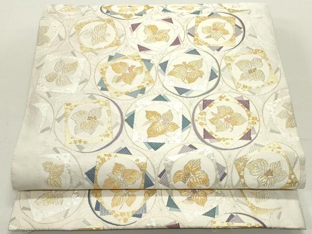 ■■■　サイズ　■■■ 長さ 436cm 幅 31cm程 ■■■　商品詳細　■■■ 【正絹・未使用】 状態は一度も締めておらず 特に目立ったシミ汚れなどもなく大変良い状態です。 大変上質な逸品になります。 お安く出品致しますので、是非この機...