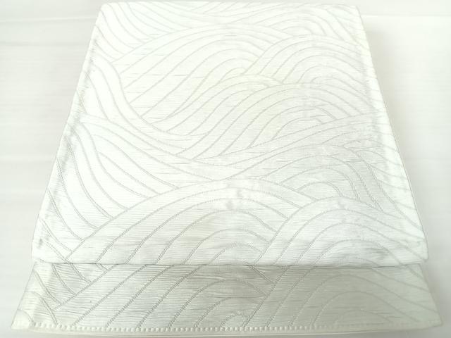 ■■■　サイズ　■■■ 長さ 410cm 幅 30cm程 ■■■　商品詳細　■■■ 【正絹・芯なし】 詳細に関しましては、画像をご確認ください。 大変上質な逸品になります。 お安く出品致しますので、是非この機会にいかがでしょうか？ ※手先未...