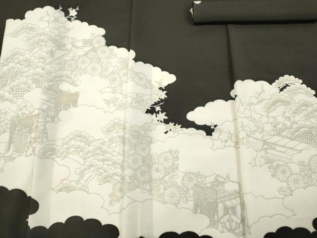 ■■■　サイズ　■■■ 長さ　　着尺分あり 幅　　　約35.5cm ■■■　商品詳細　■■■ 【正絹・石持付き・未使用】 状態は接写画像のように表地所々・裏面所々に薄い汚れ、 耳部分にヤケがございます。 大変上質な逸品になります。 お安く出...