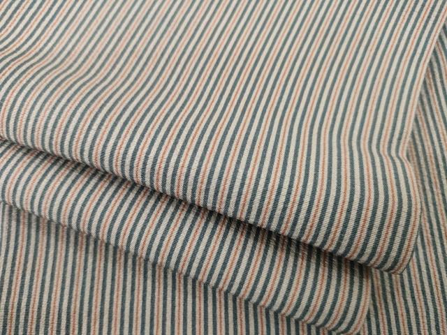 ■■■　サイズ　■■■ 身丈 162cm（肩から） 裄丈 67cm 袖丈 49cm　縫込み 5cm 袖幅 34cm 前幅 27cm 後幅 31cm 着物縫いこみ 内揚げ 3.5cm 裄 お袖側 約2cm　身頃側 約1cm ■■■　商品詳細　...