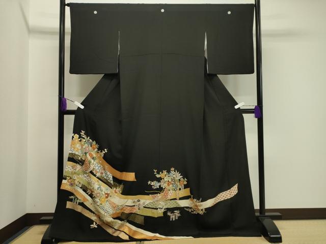 ■■■　サイズ　■■■ 身丈 172cm（肩から） 裄丈 66cm 袖丈 52cm　縫込み 3cm 袖幅 35cm 前幅 25.5cm 後幅 31cm 着物縫いこみ 内揚げ 4.5cm 裄 お袖側 約1.5cm　身頃側 約3cm ■■■　商...