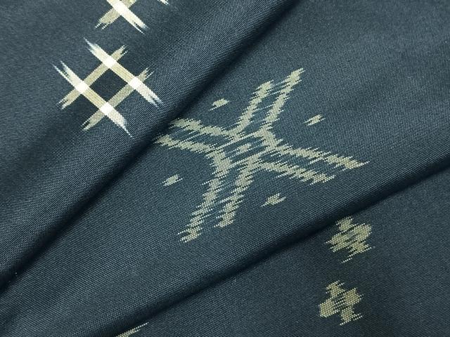 ■■■　サイズ　■■■ 身丈 162cm（肩から） 裄丈 67cm 袖丈 50cm　縫込み 4.5cm 袖幅 34.5cm 前幅 20cm 後幅 29cm 着物縫いこみ 内揚げ 0cm 裄 お袖側 約1cm　身頃側 約2cm ■■■　商品詳...