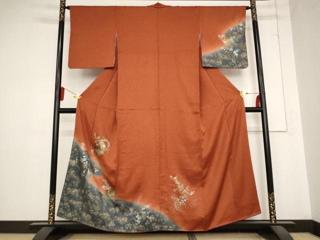 ■■■　サイズ　■■■ 身丈 156cm（肩から） 裄丈 63cm 袖丈 48.5cm　縫込み 5cm 袖幅 33cm 前幅 23cm 後幅 28.5cm 着物縫いこみ 内揚げ 7.5cm 裄 お袖側 約1cm　身頃側 約2cm ■■■　商...